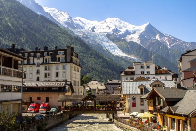 2 to 3 Days in Chamonix Itinerary (Winter or Summer!) - The World Was ...